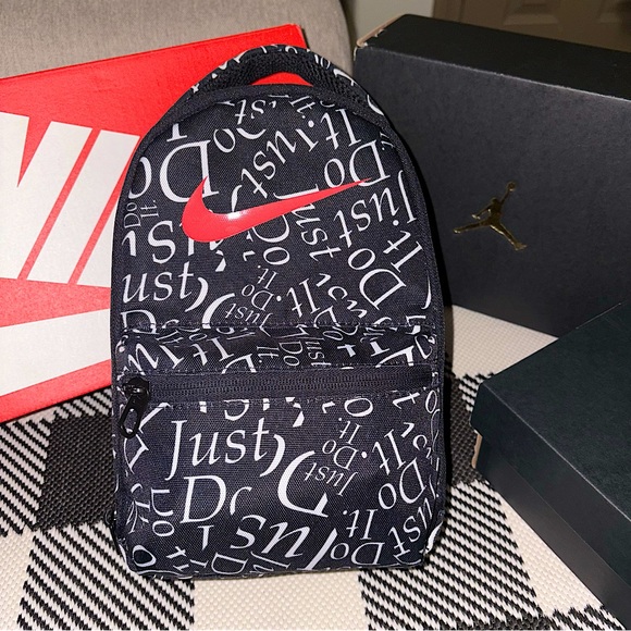 Nike | Accessories | Nike Classic Logo Insulated Lunch Cooler Bag ...